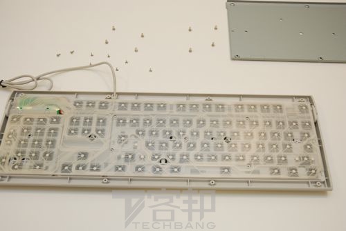 【鍵專欄】Acer 6311：最會被誤認的偽機械式鍵盤 | T客邦