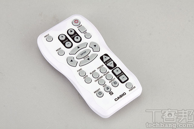 Casio XJ-A256 評測：混合式光源的輕薄商務機 | T客邦