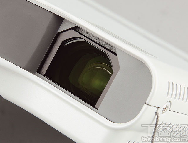 Casio XJ-A256 評測：混合式光源的輕薄商務機 | T客邦