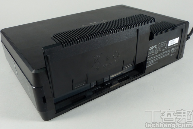 APC Back-UPS Pro 1000：提供環保省電功能的在線互動式UPS | T客邦