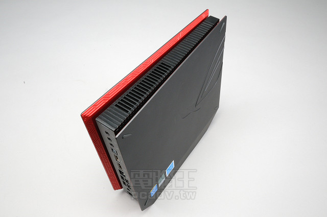 Asus ROG GR6 小型電競桌機實測，配備雙磁碟、GeForce GTX 960M 獨顯 | T客邦
