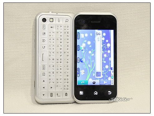Motorola BACKFLIP ME600 反骨創意 翻開玩心 | T客邦