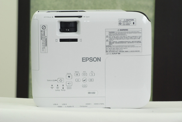 Epson EB-U32 液晶投影機實測：具創新設計與優異功能的商務利器 | T客邦