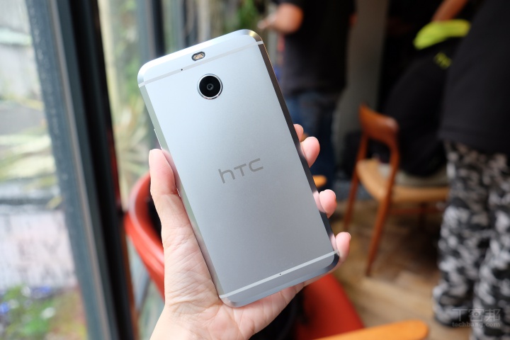 HTC 10 evo 登場，採用 S810 處理器、採用 Type-C 耳機孔 | T客邦