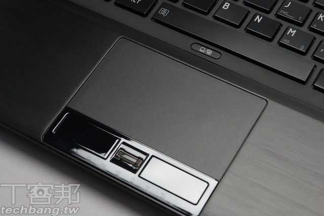 Toshiba Portege R830：搶先評測超輕薄效能筆電 | T客邦