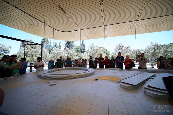 蘋果新總部朝聖去，Apple Park Visitor Center 開放民眾參觀、還有全球限定商品可買 | T客邦