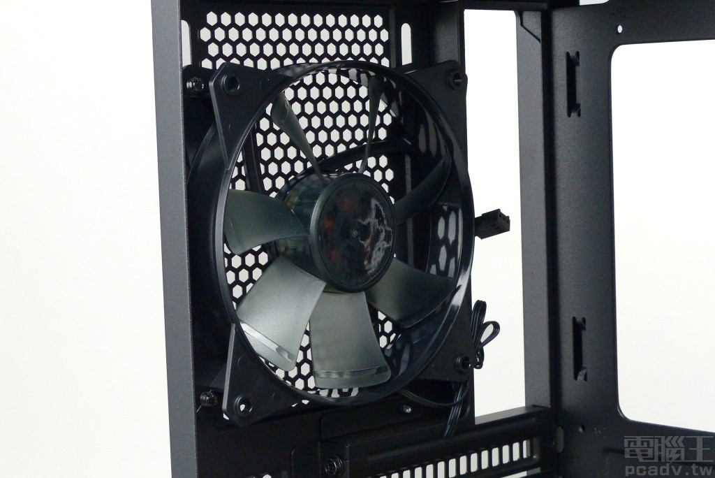 超值、穩定、外觀、散熱多方兼顧，Cooler Master MasterBox MB511 機殼深度評測 | T客邦