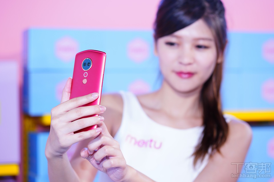 不只美顏，這次美圖幫你把全身都整形了，MEITU T9 上市售價 20,900 元 | T客邦