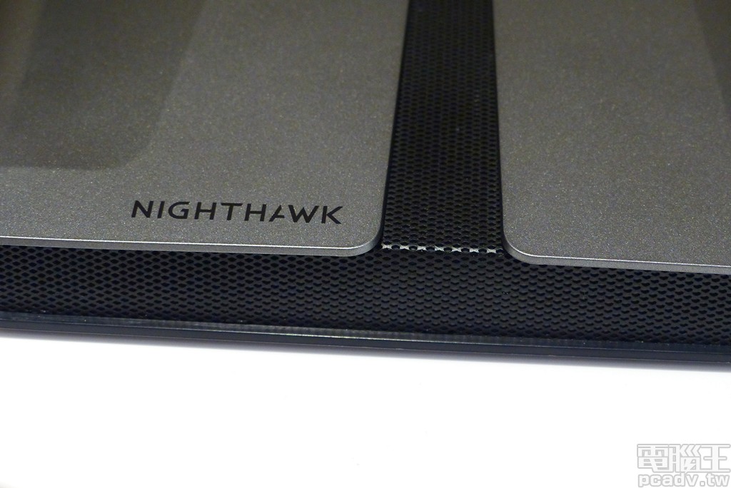 Netgear 首款支援 Wi-Fi 6/802.11ax 無線路由器 Nighthawk AX8 RAX80 台灣上市 | T客邦