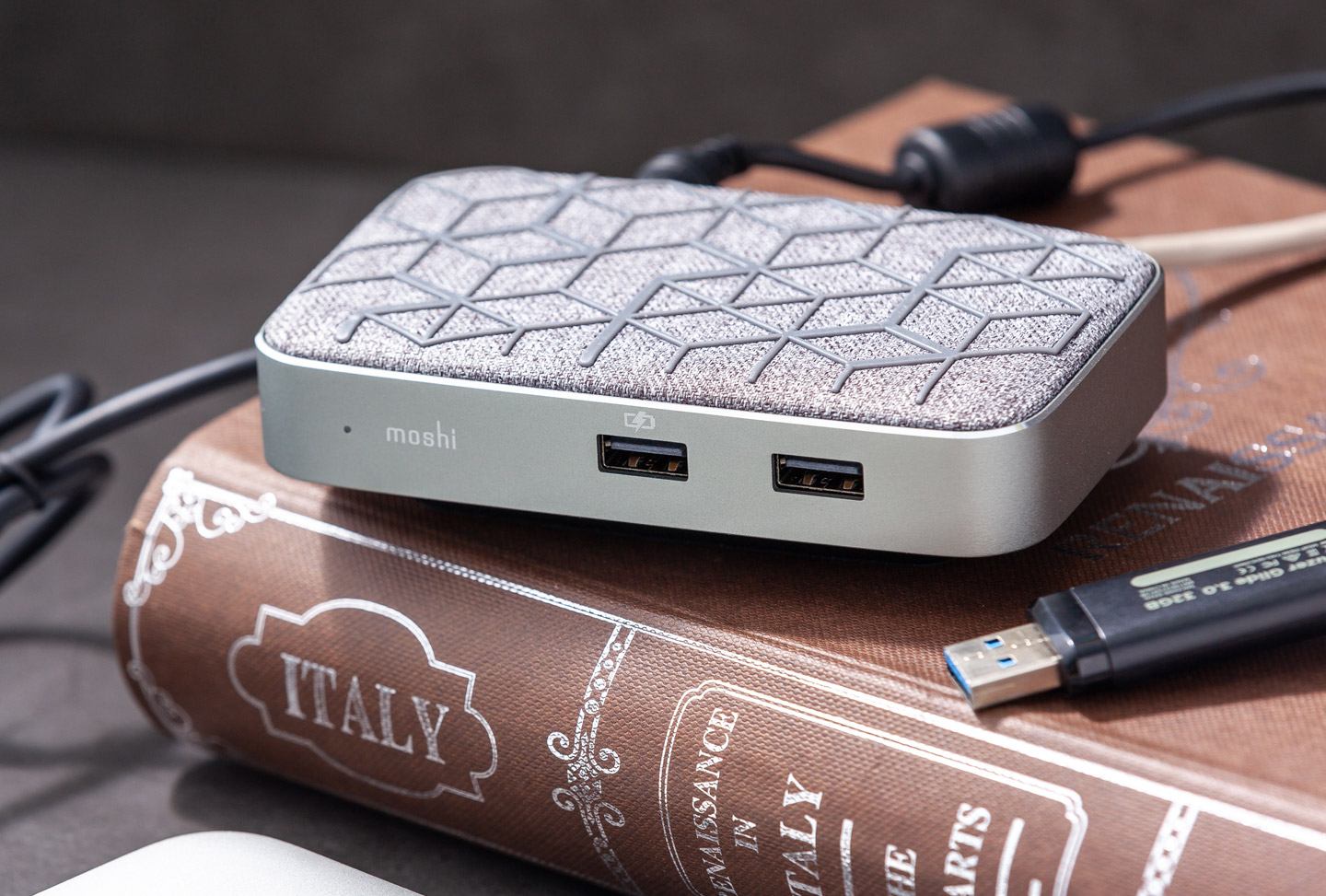 兼具強大 USB Hub 與無線充電的功能升級神器：moshi Symbus Q 開箱！ | T客邦