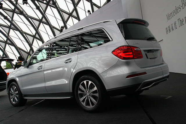 全新 GL 350 BlueTEC 4MATIC，425萬元起上市！ | T客邦