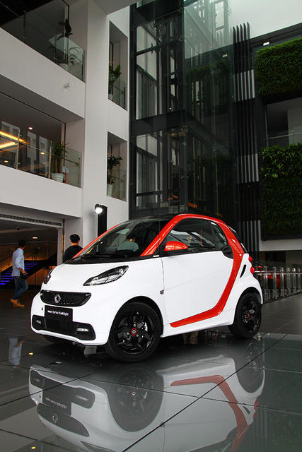 限量18輛 smart fortwo limited edition flashlight搭配優惠方案! | T客邦