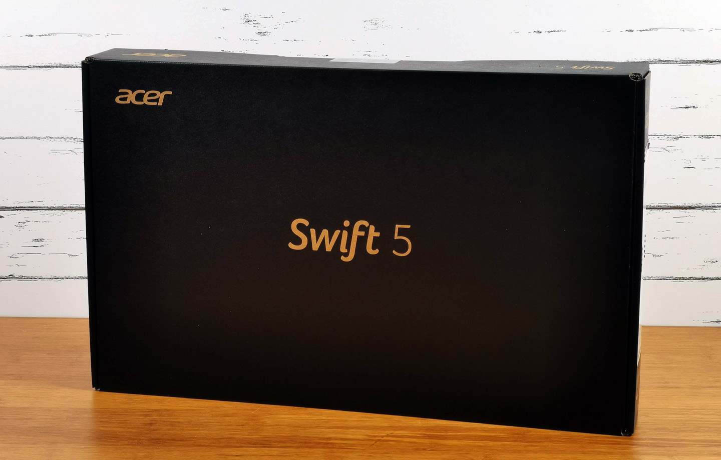 Acer Swift 5 動手玩：同級最輕僅 999 克，極窄邊框帶來絕佳視野！ | T客邦
