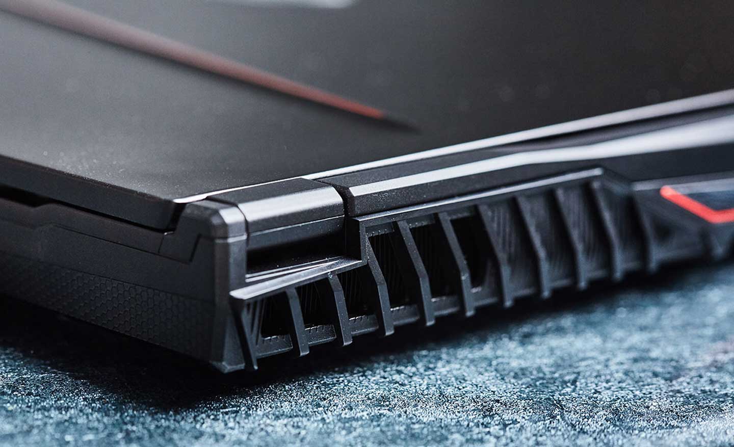 MSI GE65 Raider 電競筆電實測：效能出眾、窄邊框帶來震撼力十足的感官體驗！ | T客邦