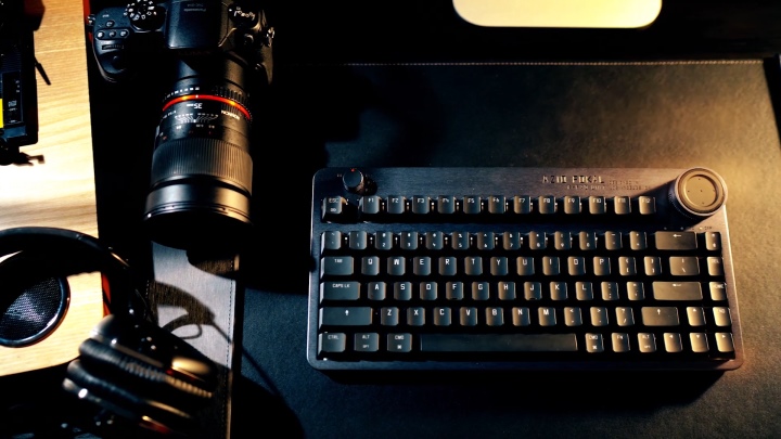 文青鍵盤更實用，Azio Fokal加入可程式化7向飛梭旋鈕 | T客邦