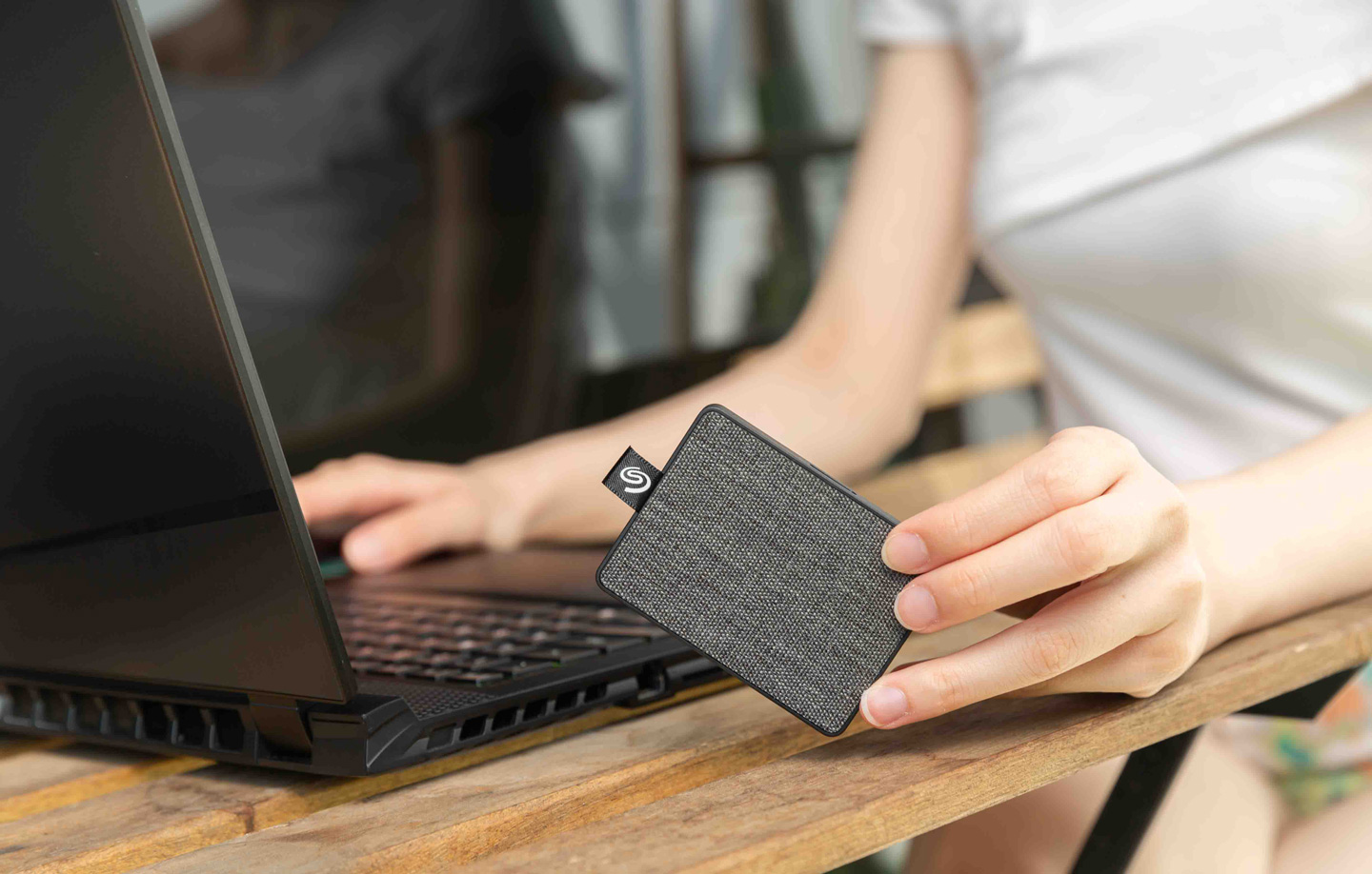 為專業人士打造的外接式高速 Seagate SSD「Expansion」與「One Touch」系列，超迷你卻能加持你的工作效率！ | T客邦
