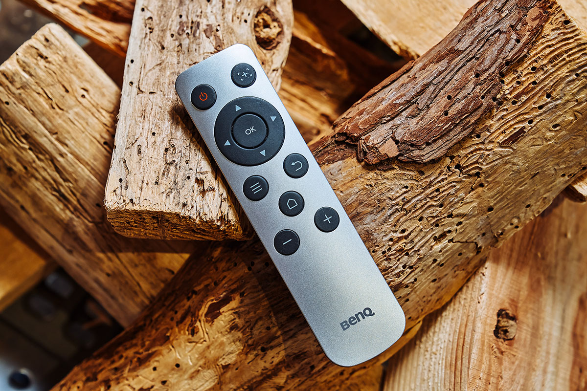 露營追劇一把罩，BenQ GS2 露營投影機，防水耐摔、無線投影，內建智慧系統好操作 | T客邦