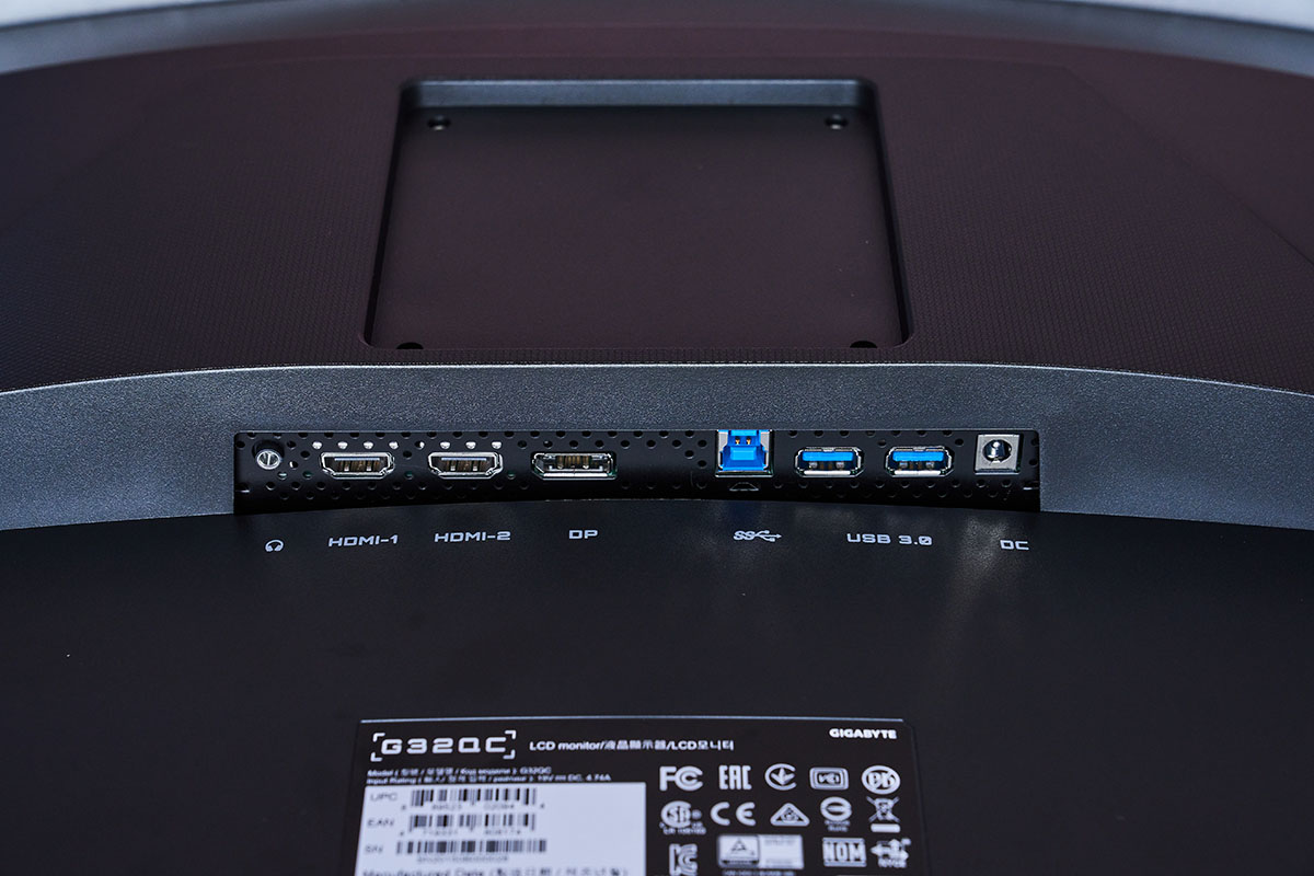 GIGABYTE G32QC 165Hz 極速 HDR 曲面電競螢幕，制敵機先，強勢登場 | T客邦