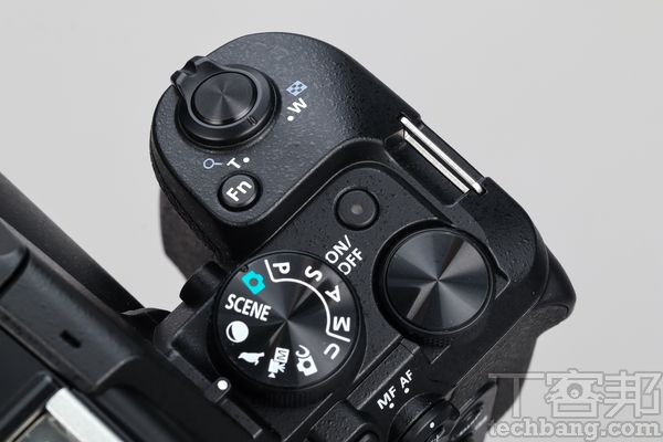 Nikon P950 擁有83倍變焦超望遠鏡頭，賞月觀鳥都行的隨身大砲王 | T客邦