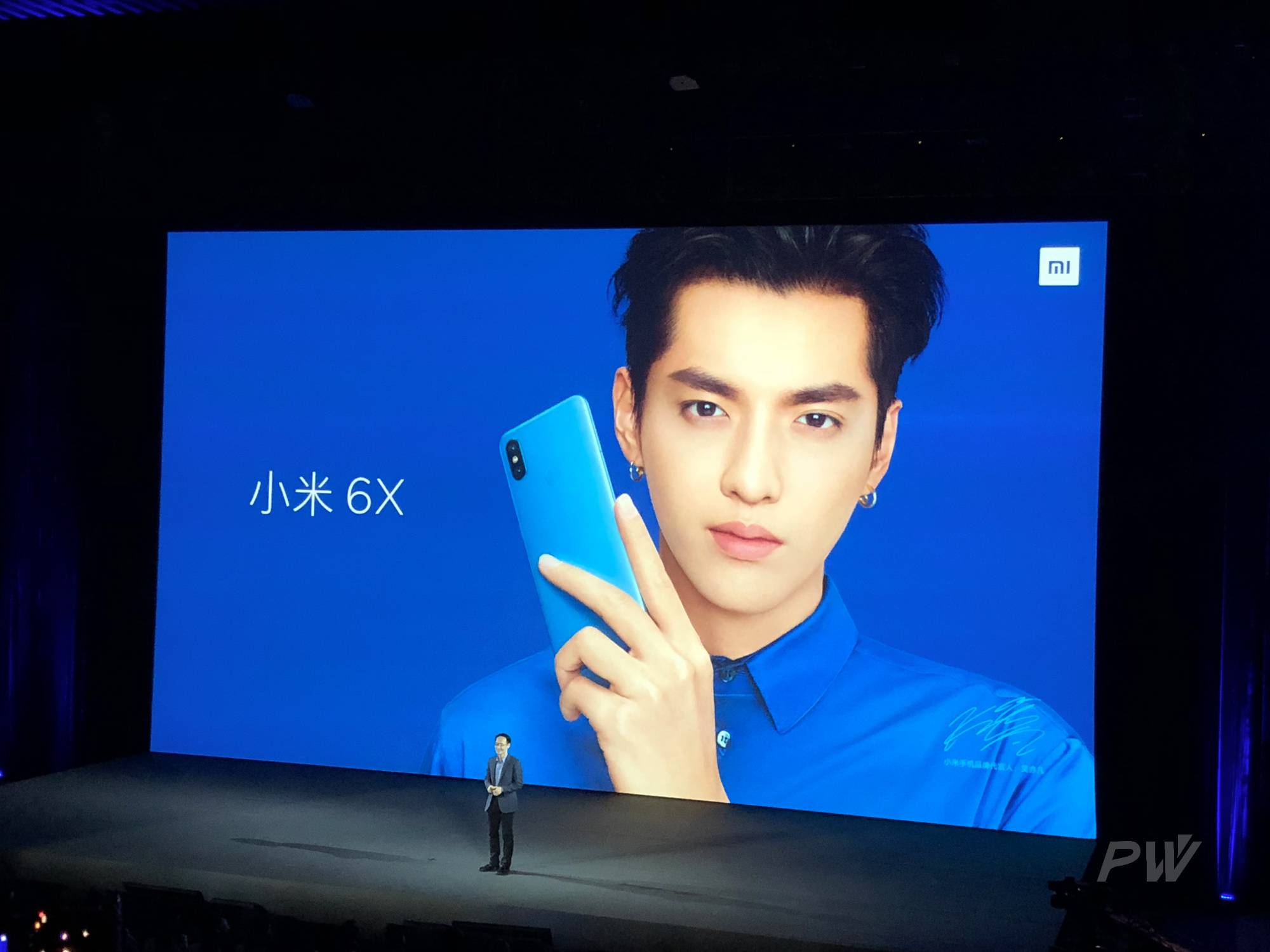 小米 6X 正式發佈，主打AI拍照，售價1,599元人民幣（約合台幣7,520元） | T客邦