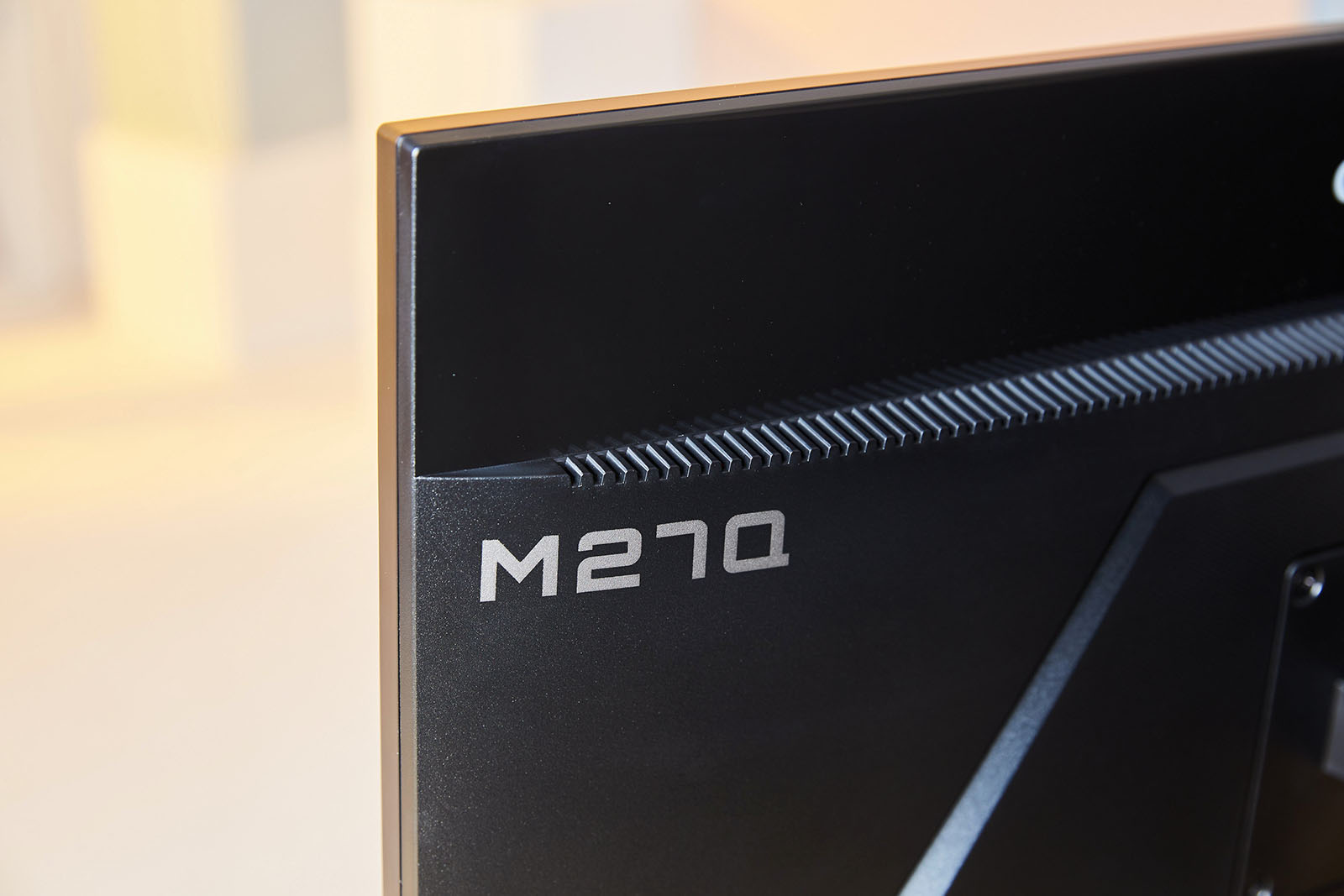 不僅快，要更快，GIGABYTE M27Q 電競螢幕，170Hz 更新率、0.5ms 反應時間，超速登場 | T客邦