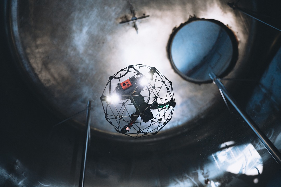 這台無人機不僅超耐撞，還可做工業檢測用途：瑞士 Flyability ELIOS 2 | T客邦