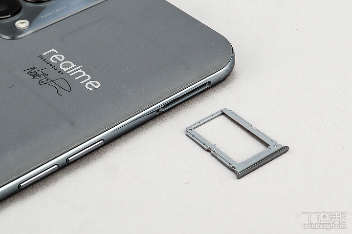 realme GT 大師版開箱動手玩，外型獨特的高 CP 值新選擇 | T客邦