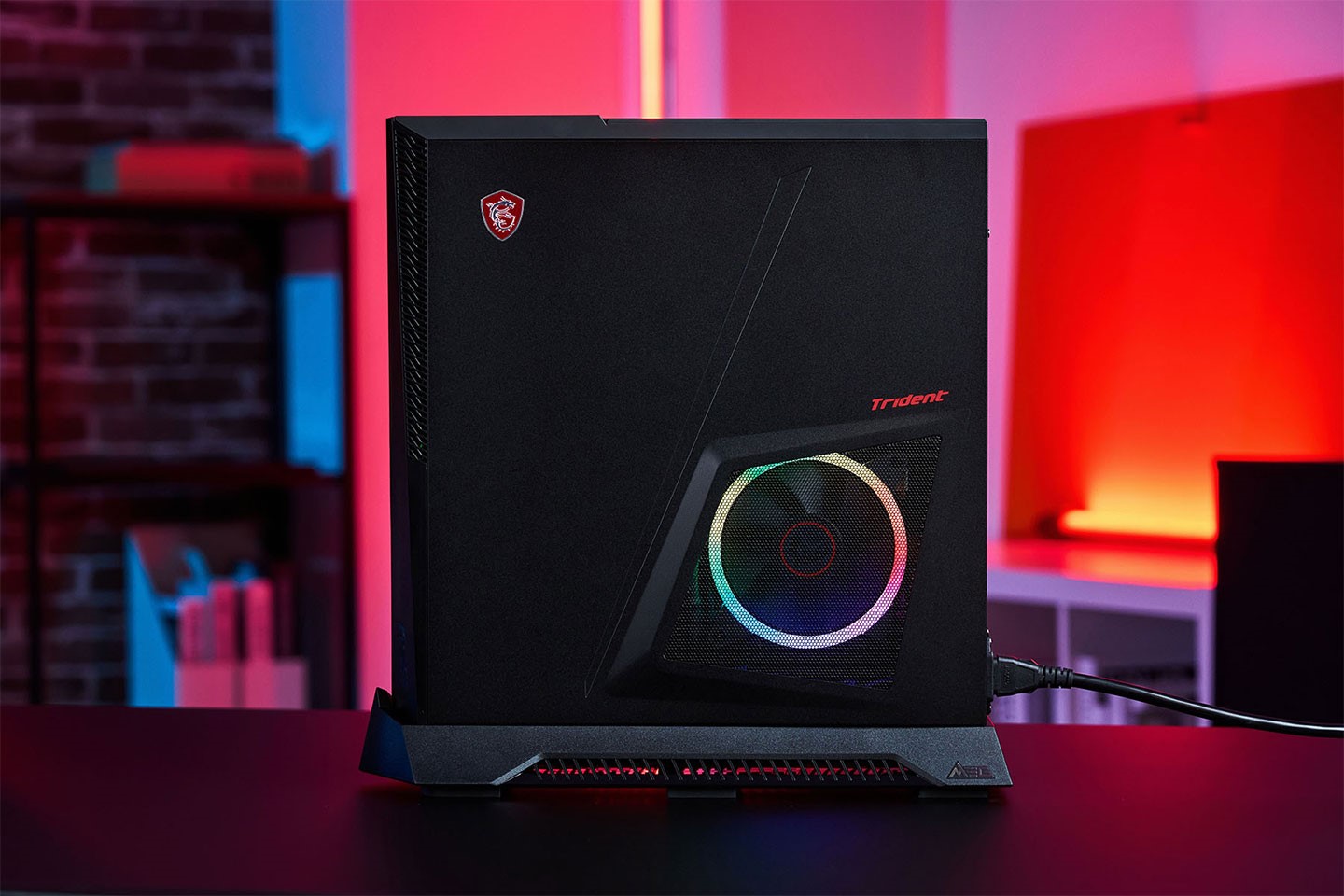 MSI MEG Trident X 12th 極致輕巧電競小鋼炮深度實測：尺寸不變但效能更頂天！ | T客邦