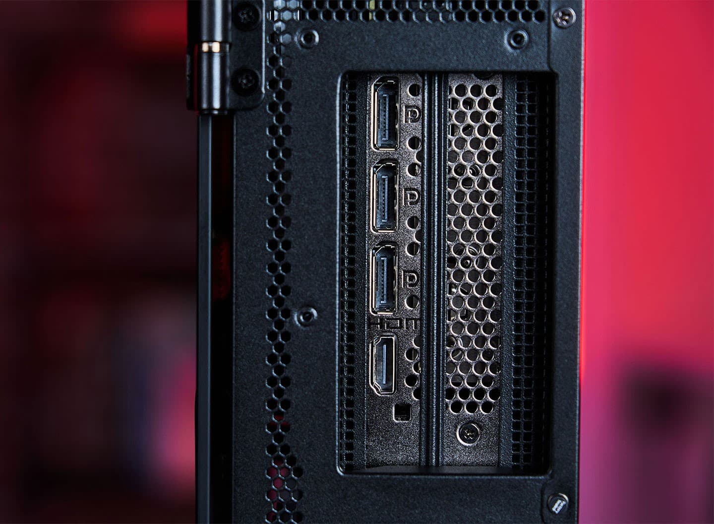 MSI MEG Trident X 12th 極致輕巧電競小鋼炮深度實測：尺寸不變但效能更頂天！ | T客邦