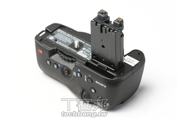 Sony A77 挑戰高階機種，極速 12FPS 連拍評測 | T客邦