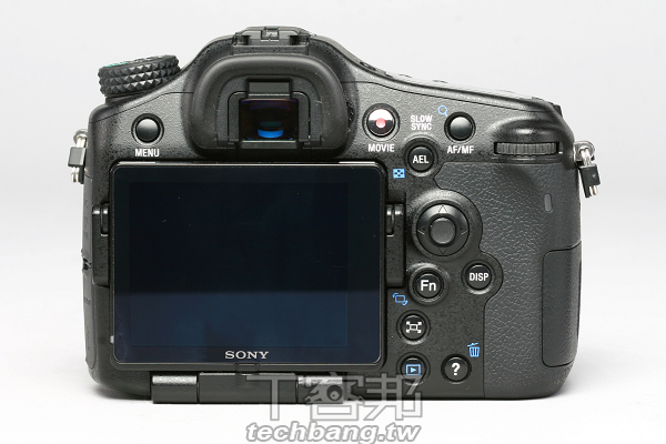 Sony A77 挑戰高階機種，極速 12FPS 連拍評測 | T客邦