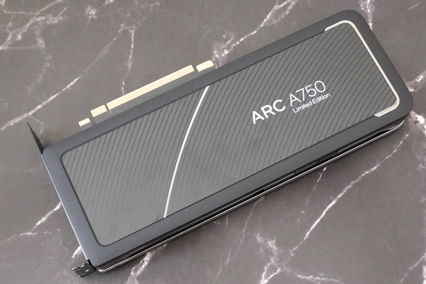 Intel Arc A750顯示卡效能實測，驅動更新、價格下殺是否值得進場？ | T客邦