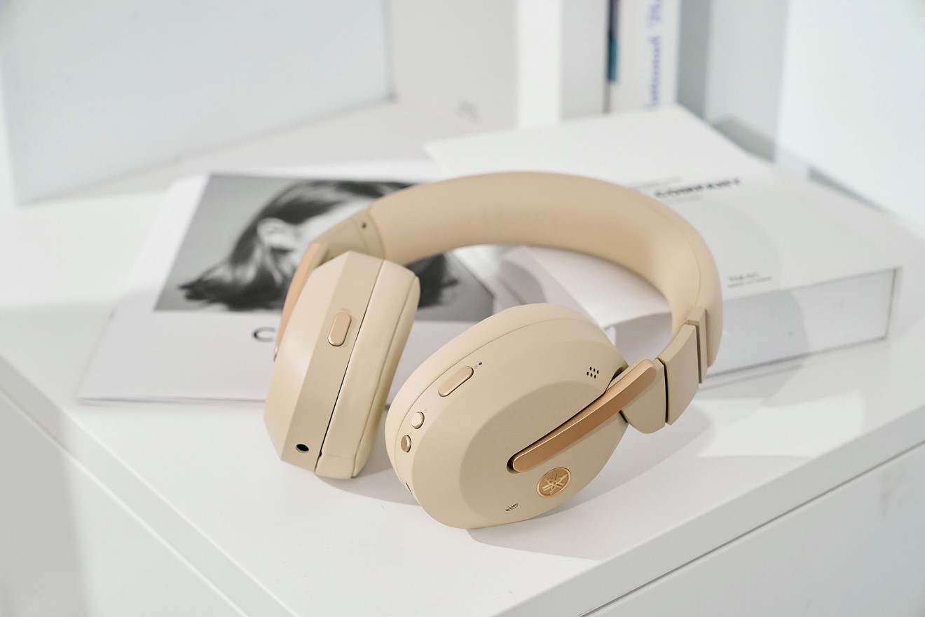 Yamaha YH-E700B 試聽：一款真正值得愛樂者擁有的藍牙無線耳罩式降噪耳機 | T客邦