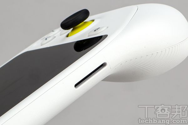 Logitech G Cloud雲端遊戲掌機開箱評測：隨時隨地都能暢玩3A遊戲，價格11900元 | T客邦