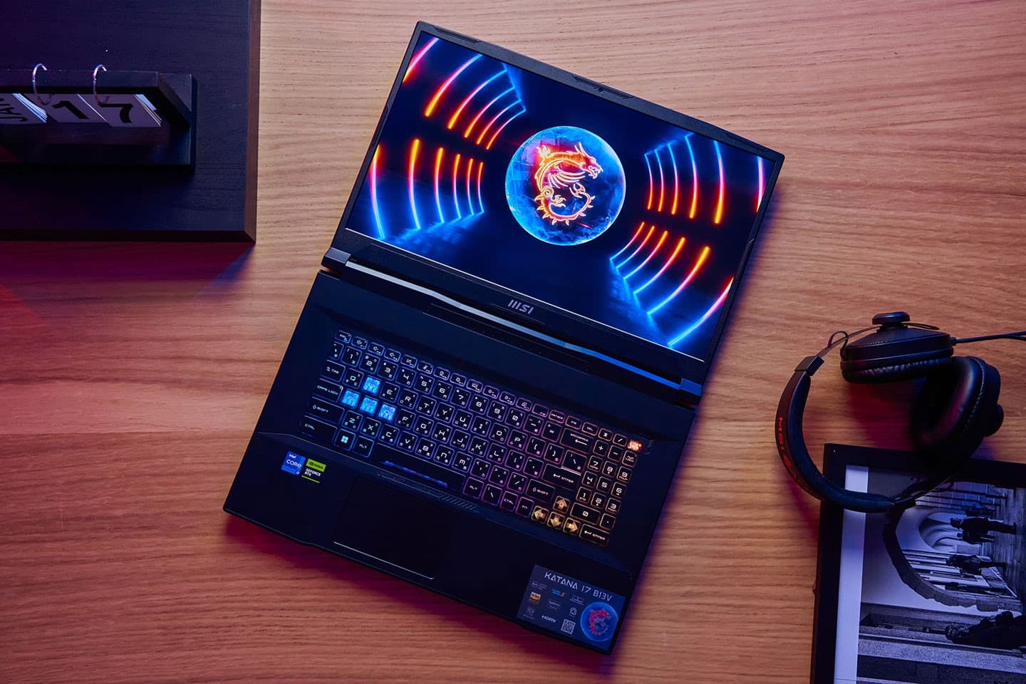 龍魂之刃再出鞘！MSI Katana 17 B13V 電競筆電深度實測：外觀設計出眾，新世代遊戲效能威壓全場！ | T客邦