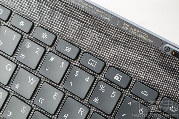 Logitech Combo Touch 開箱評測：搭載觸控板的鍵盤保護套，價格6490元 | T客邦