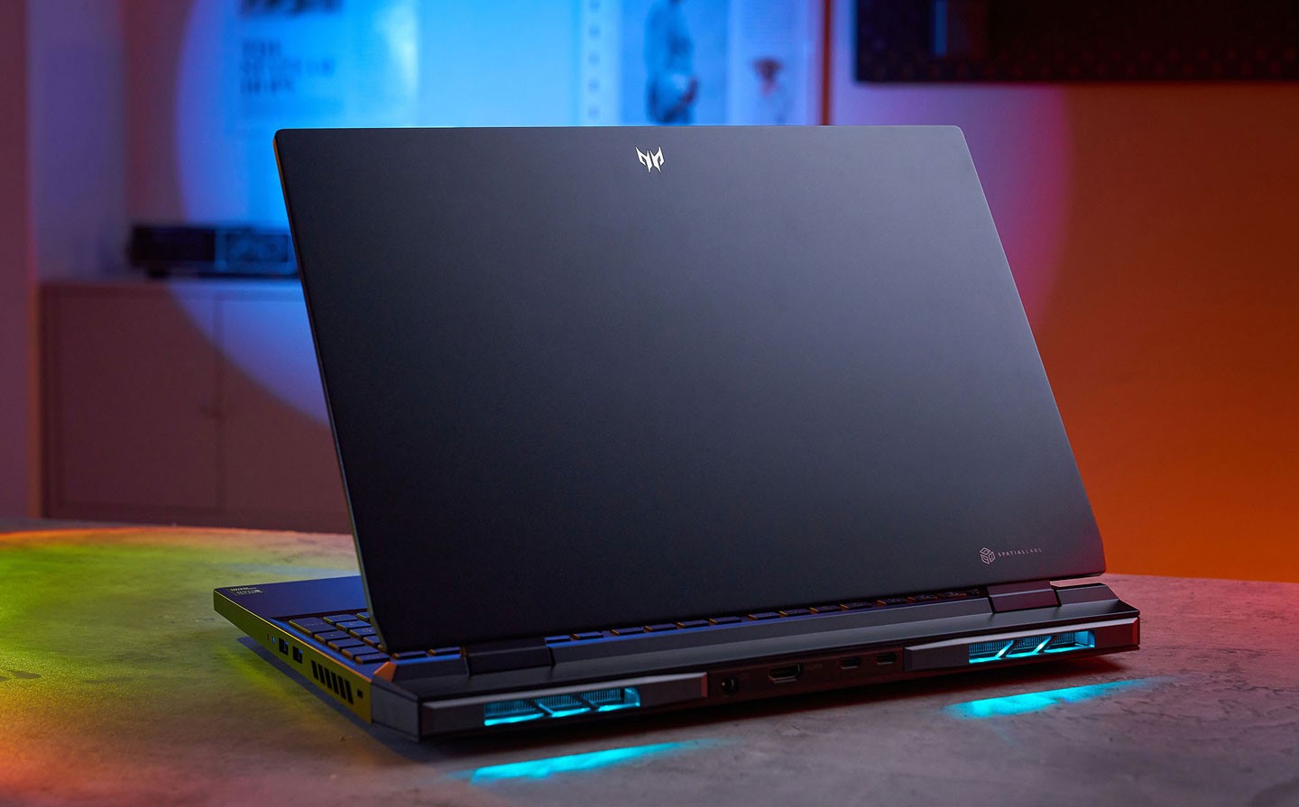 Acer Predator Helios 3D 15 SpatialLabs Edition 電競筆電實測：裸視 3D 技術能帶來多「深度」的 ...