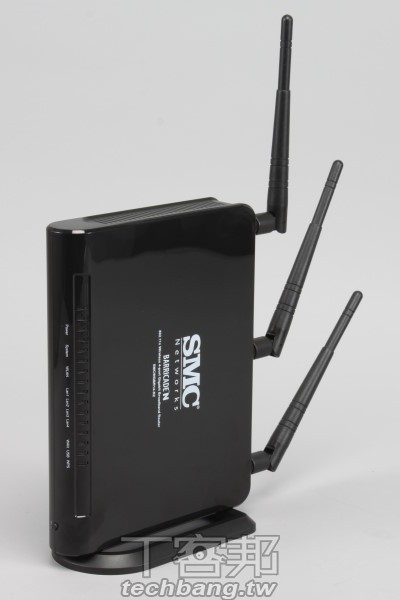 SMC SMCWGBR14-N2 無線路由器開箱 | T客邦