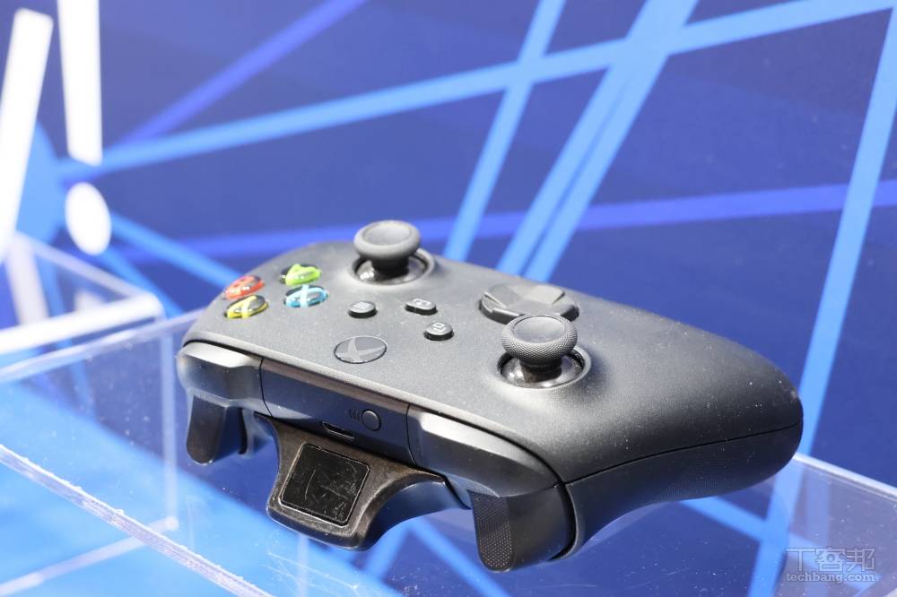 擺脫充電線！Wi-Charge AirCord 遠距離無線電力傳輸技術亮相，以紅外線幫 IoT 與手機充電 | T客邦