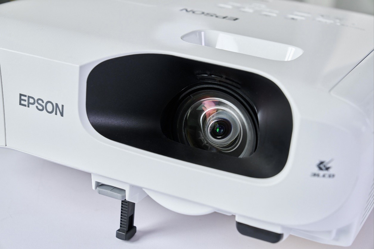 從會議室到客廳大畫面，Epson 全新商用投影機系列，為每一種「視界」量身打造！ | T客邦