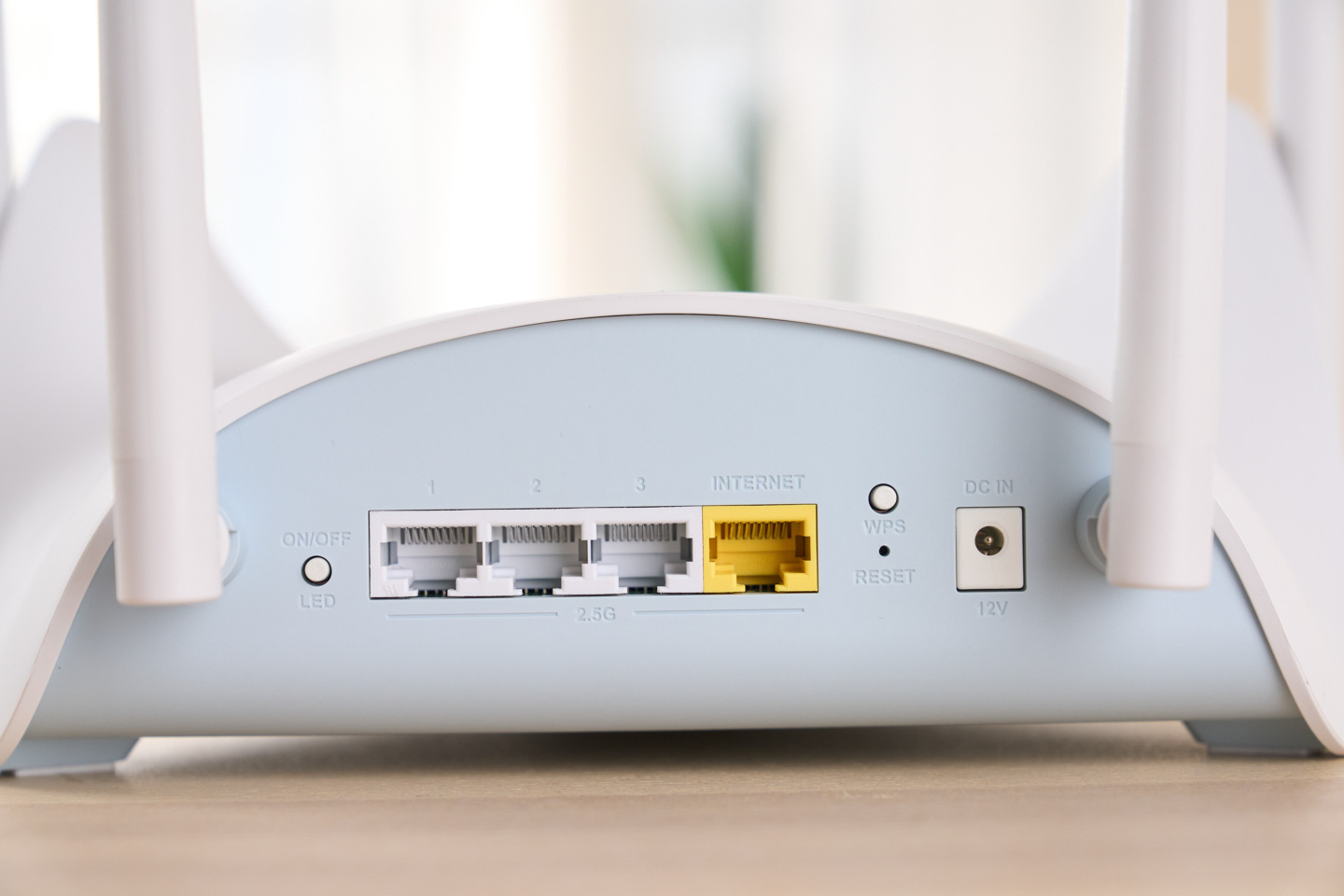 升級 Wi-Fi 7 無線路由器、打造全屋無死角網路！D-Link R95 三頻 320MHz + Mesh 智慧漫遊實測報告 | T客邦