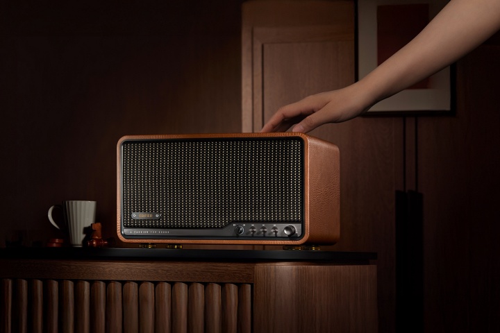 EDIFIER S300 旗艦藍牙喇叭在台上市！主打復古設計與 Hi-Fi 音質，售價 7,990 元 | T客邦